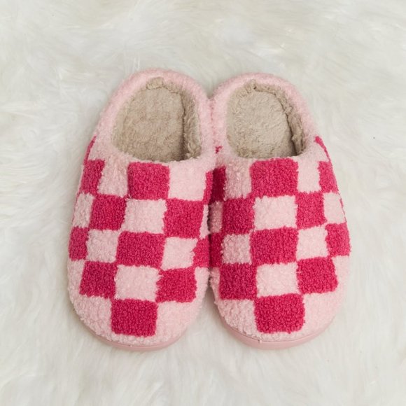 Melody | Shoes | Checkered Print Faux Fur Plush Slide Slippers In Hot ...